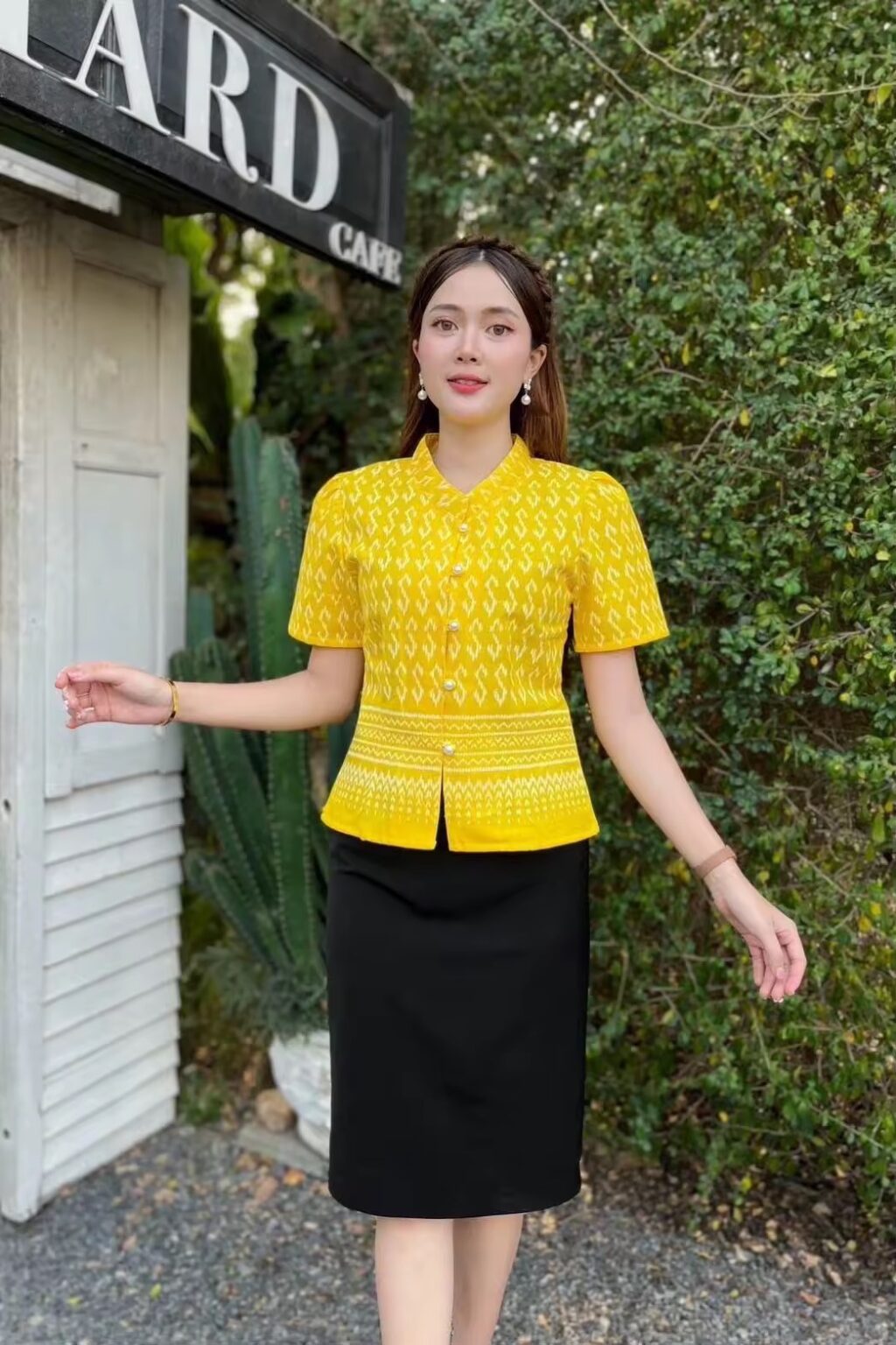 เสื้อทำงาน ผ้าไทย ผ้าฝ้ายพิมลายตะขอ สีเหลือง – DodiShop :: คัดสรรสินค้าราคาโปรพิเศษเพื่อคุณ